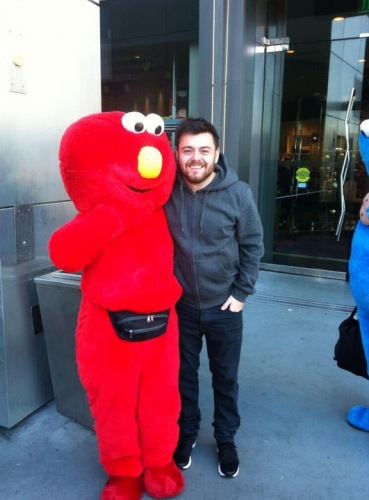 Elmo from Love/Hate met the real Elmo in Vegas · The Daily Edge
