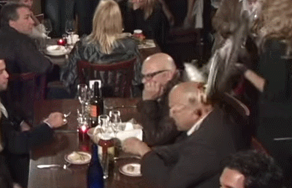 11 important things all waiters want you to know · The Daily Edge